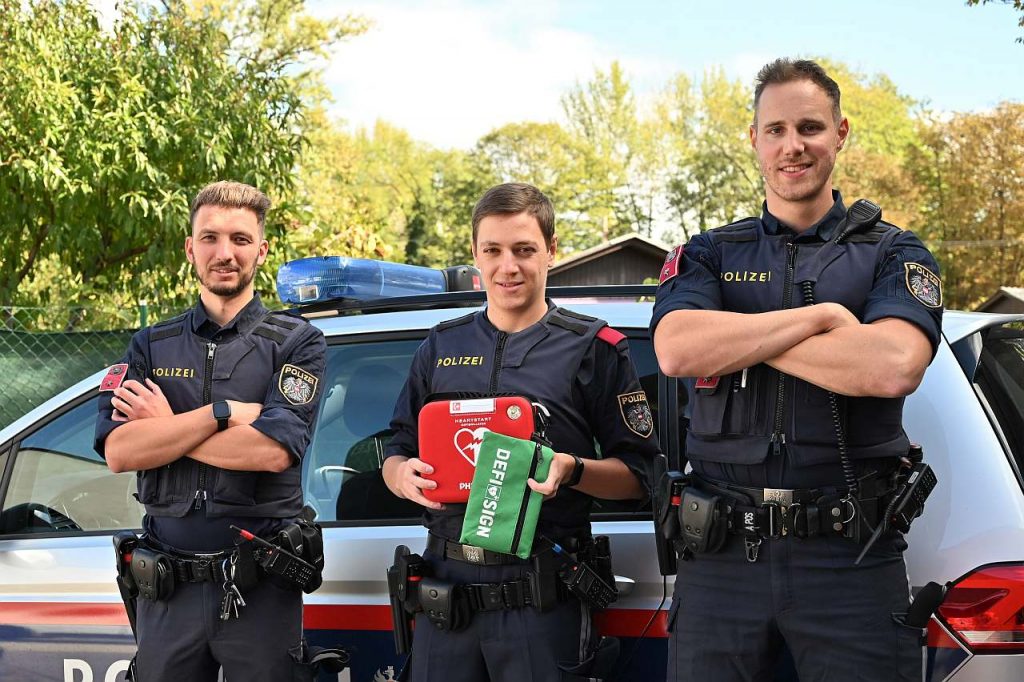 Graz: Polizei-Defibrillator Einsatz rettet einer 54-Jährigen das Leben