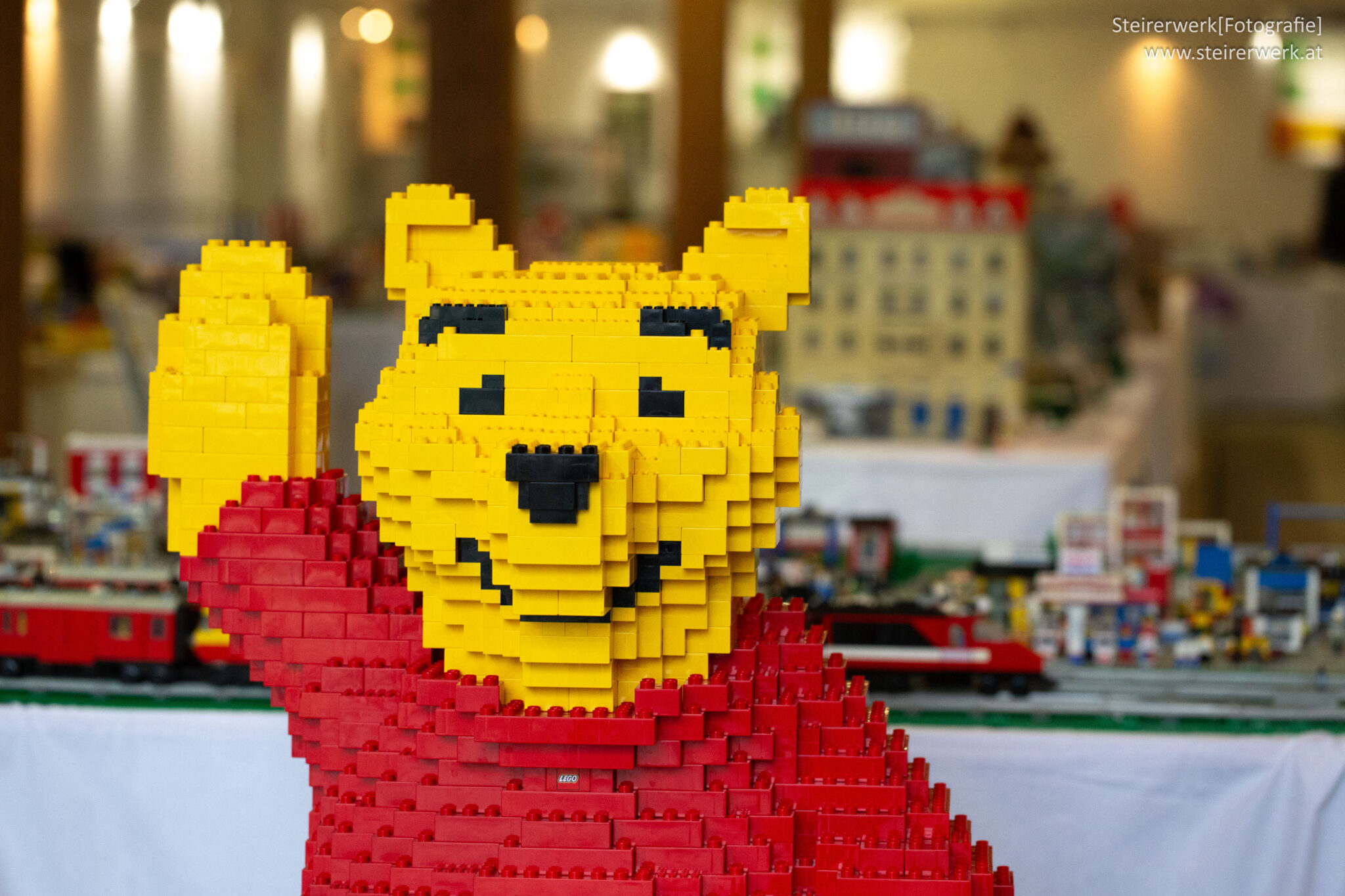 Lego-Ausstellung "BrickWöööd" 2025 in Graz im Tramway Museum